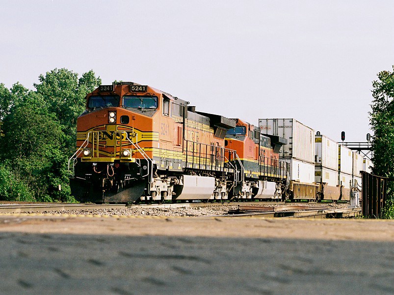 BNSF 5241